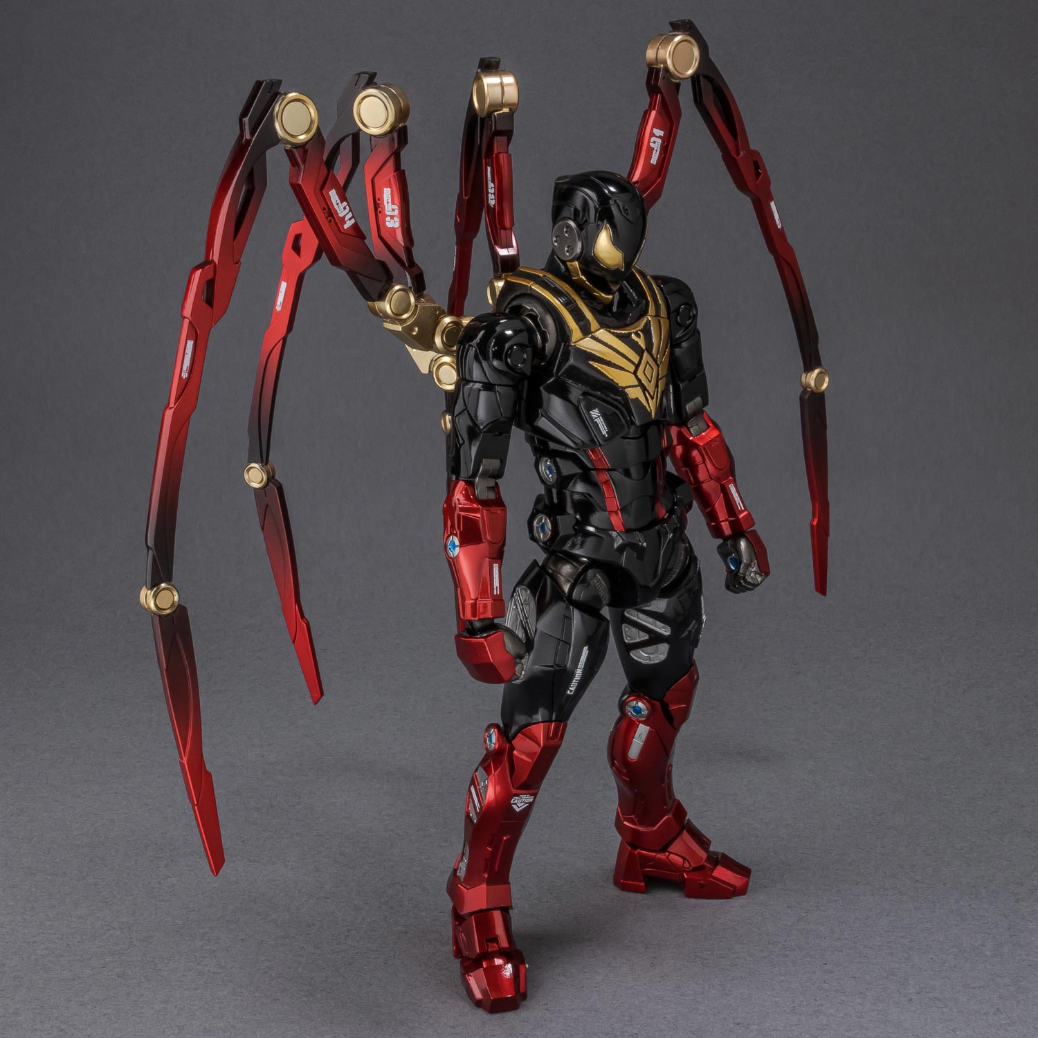 FIGHTING ARMOR Iron Spider (Miles Morales)